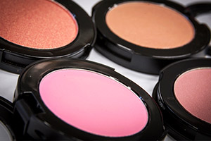 Ross Cosmetics - Expertise, Cosmetics - Ross Laboratories